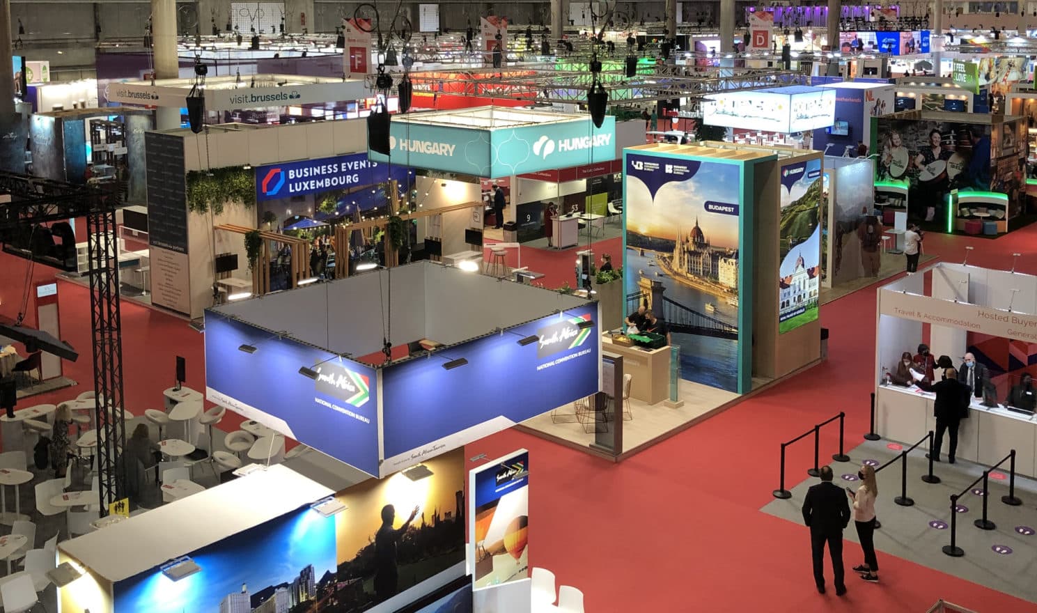 Booth design and reception equipment hire | Meet in Nice